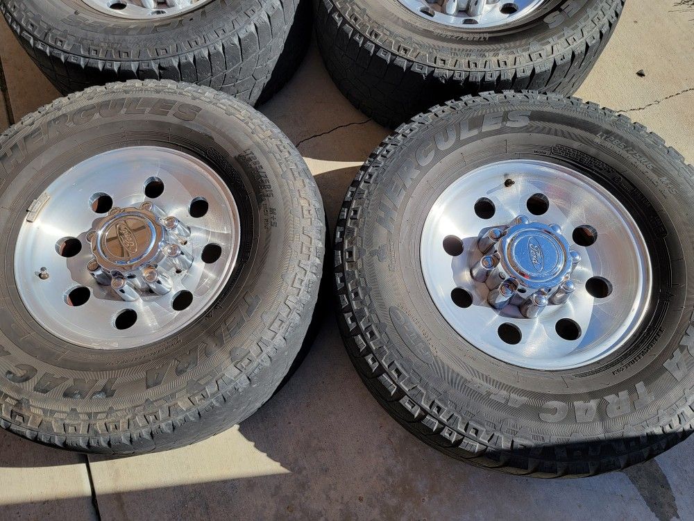 Wheels Tires Ford Excursion F250 for Sale in Wildomar, CA - OfferUp