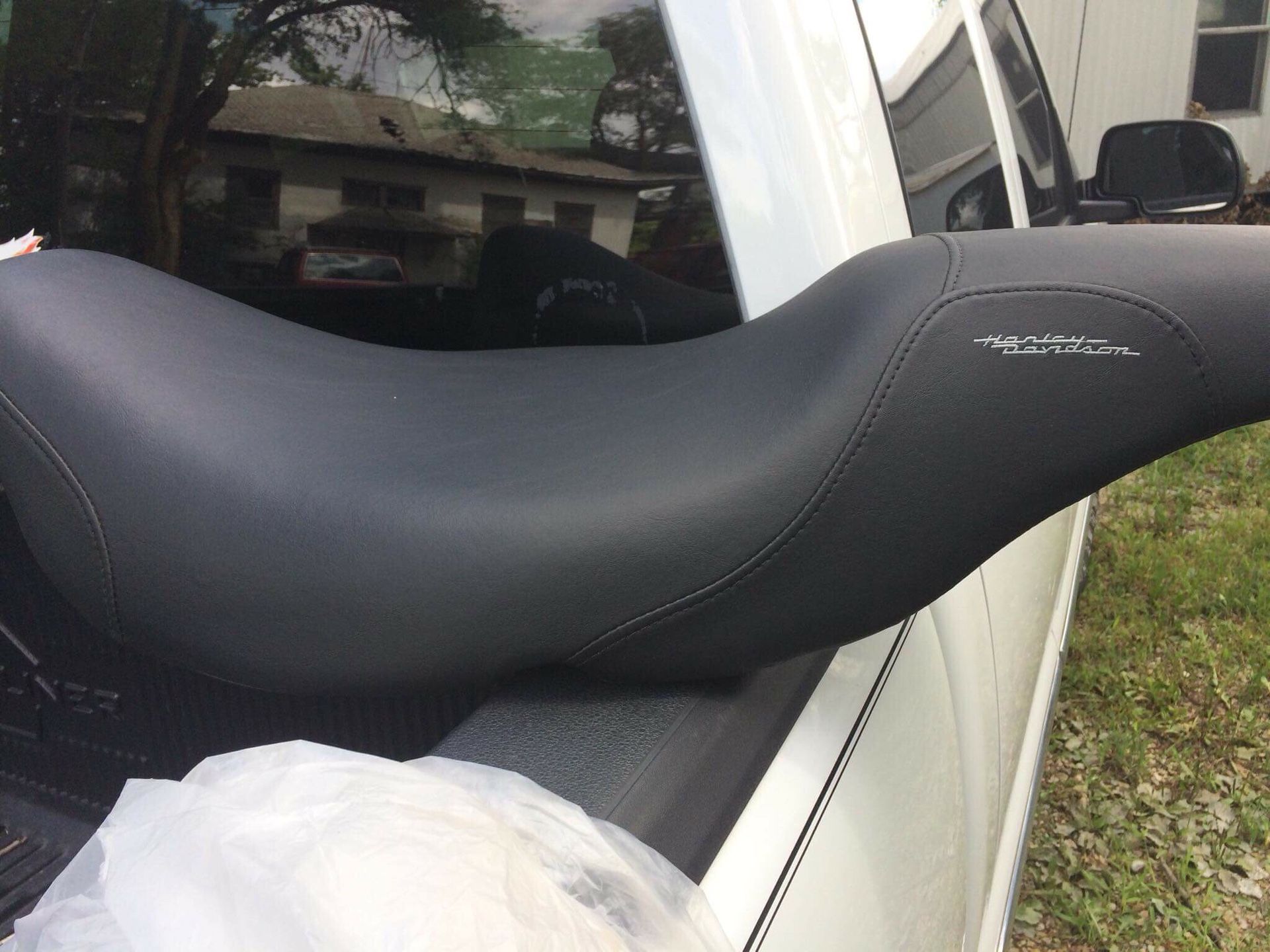 Harley Davidson Badlander seat-Brand New never used! Fits Touring ...