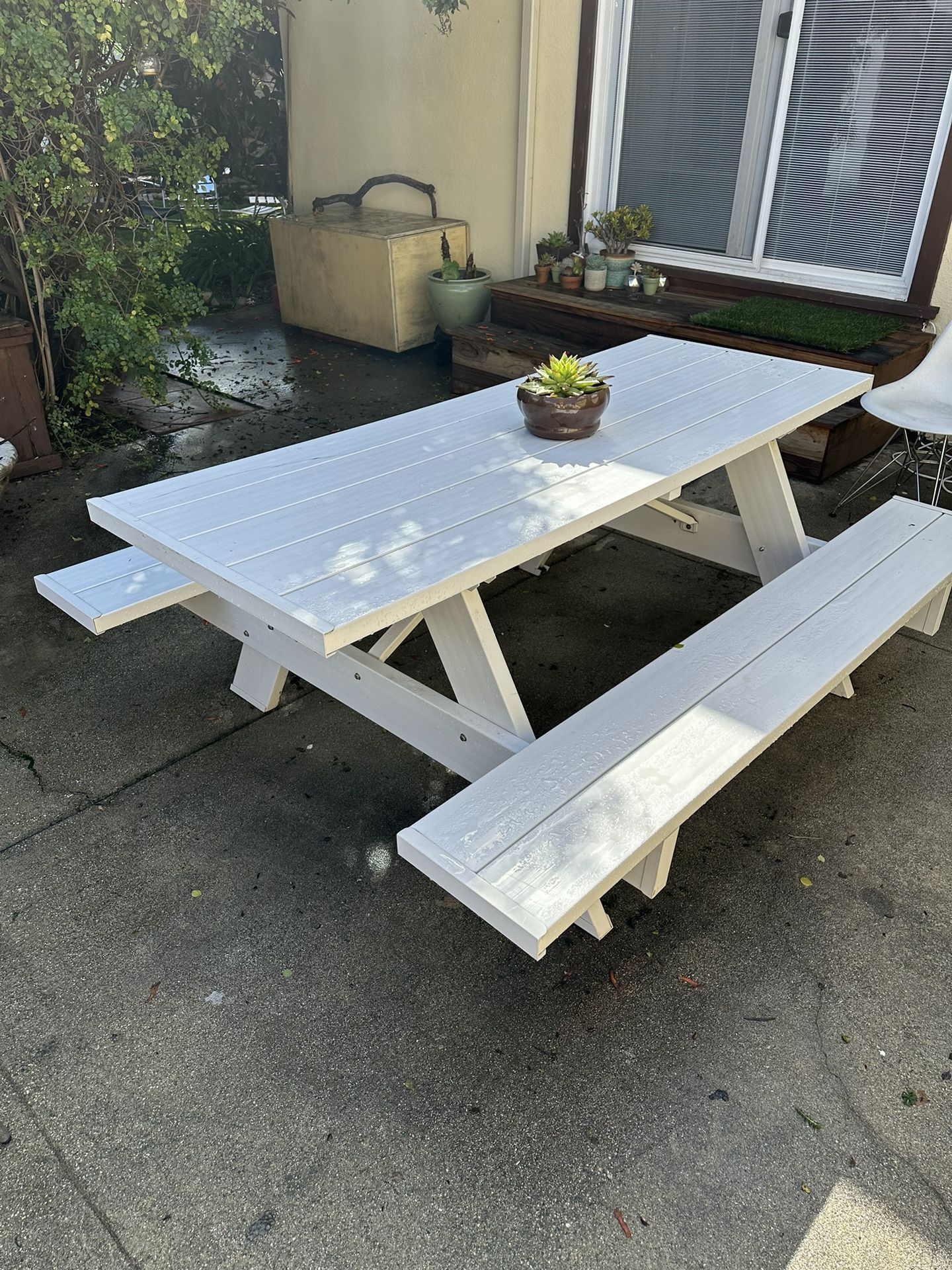 Outdoor Picnic bench Withstand Rust & Rain for Sale in Los Angeles, CA ...
