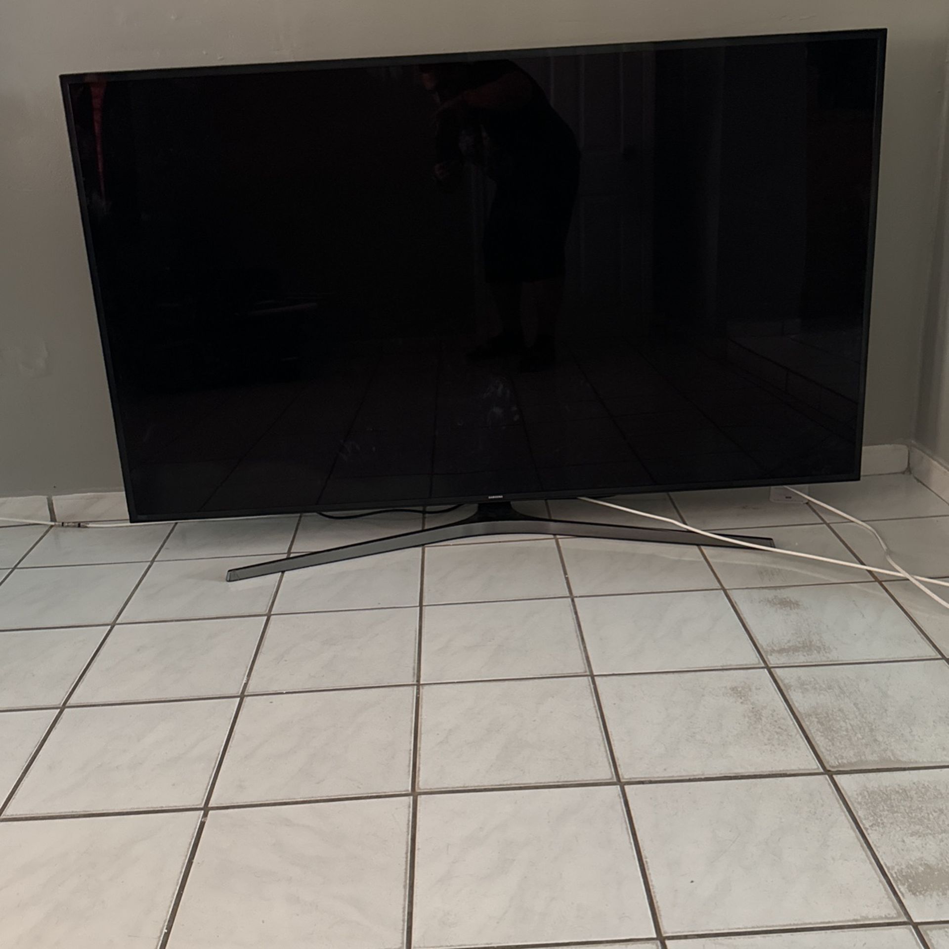 75in Samsung Smart Led Tv for Sale in Hialeah, FL - OfferUp