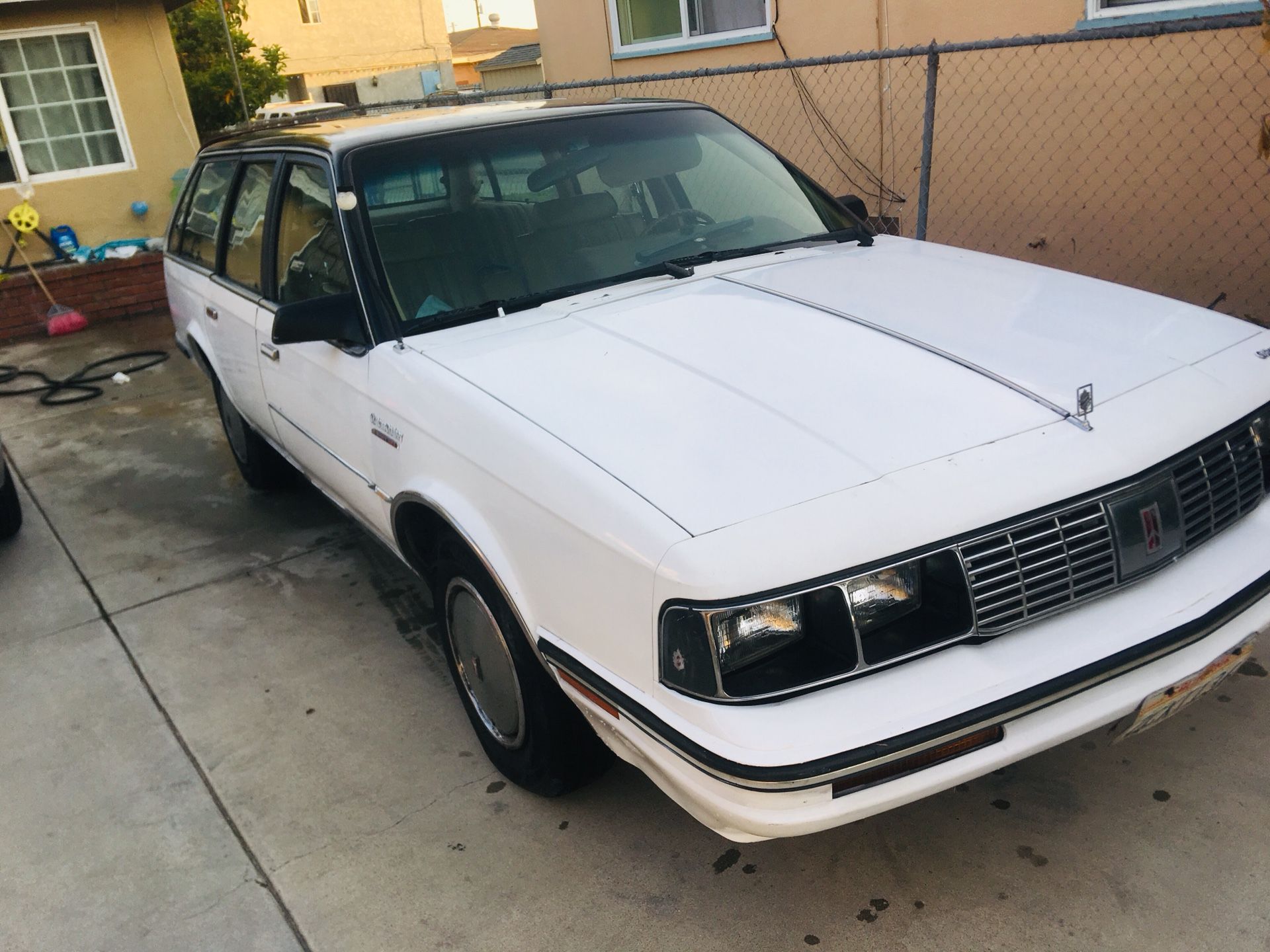 1986 Oldsmobile Cutlass Ciera Cruiser for Sale in South Gate, CA - OfferUp