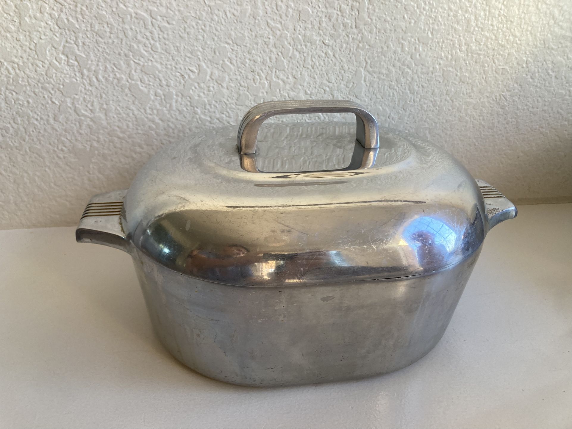 Wagner Magnalite Roasting Pans for Sale in Gilbert, AZ - OfferUp