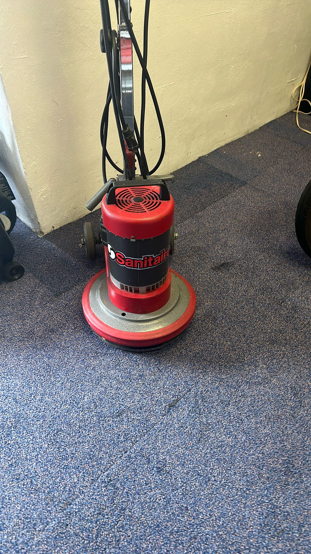 Sanitaire Eureka Floor Machine Polisher Sc6001 for Sale in Hialeah, FL ...
