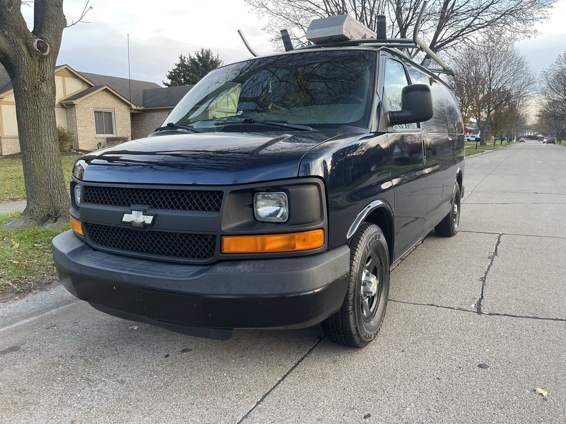 2006 Chevy Express 1500 Cargo for Sale in Warren, MI - OfferUp