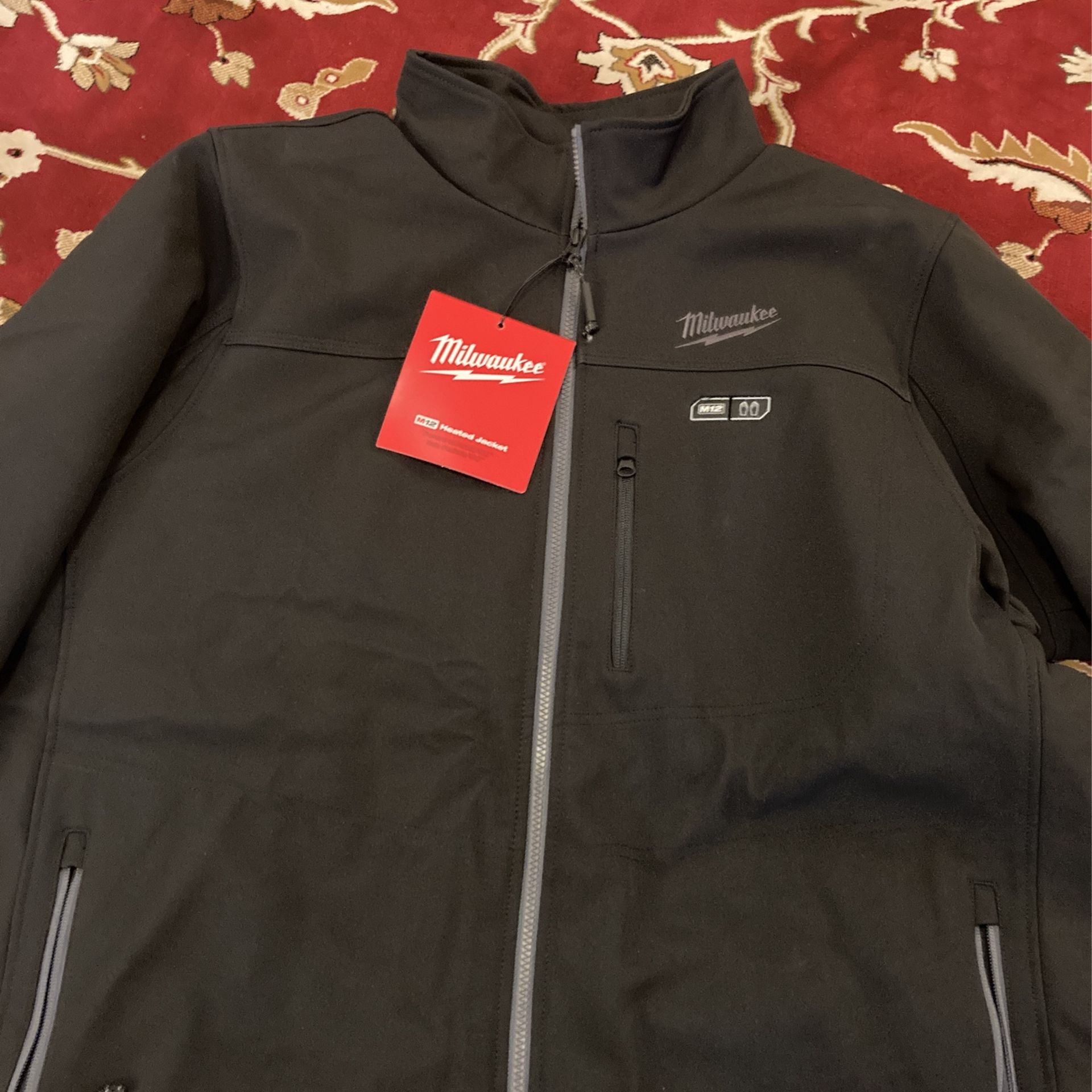 MILWAUKEE HEATED JACKET for Sale in Milwaukee, WI - OfferUp