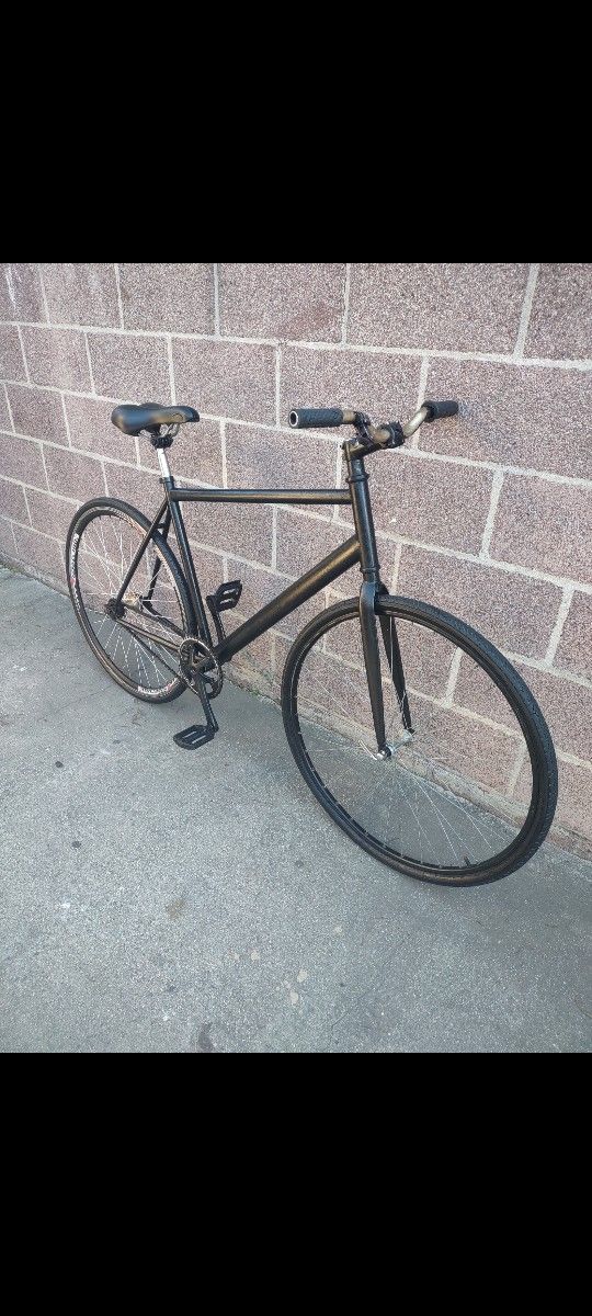 BLACK FIXIE BIKE FOR SALE for Sale in Lynwood, CA - OfferUp