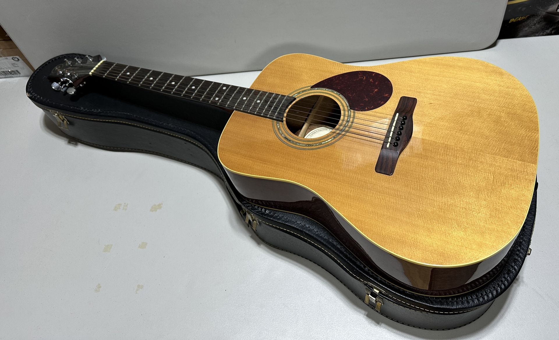 Samick Acoustic Guitar D-2 for Sale in Puyallup, WA - OfferUp