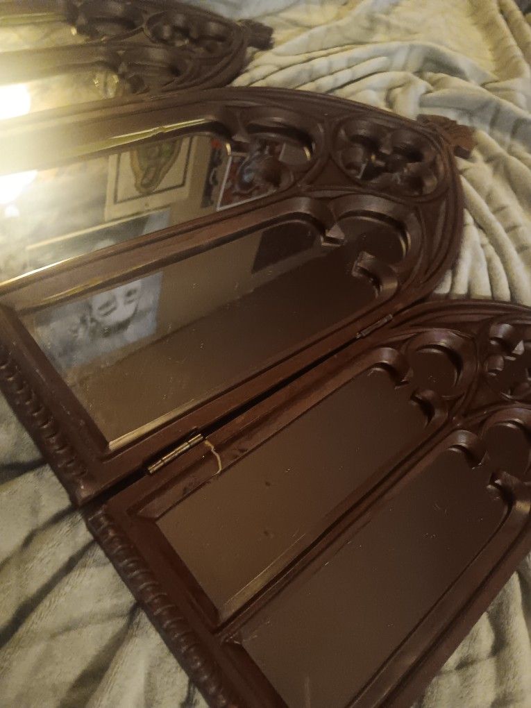 Cathedral Style Tri Fold Mirror Gothic Vintage Art for Sale in San ...