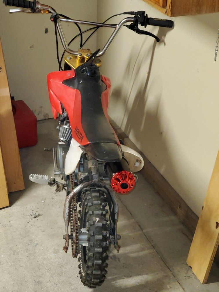 CRF Pit Bike for Sale in Montclair, CA - OfferUp