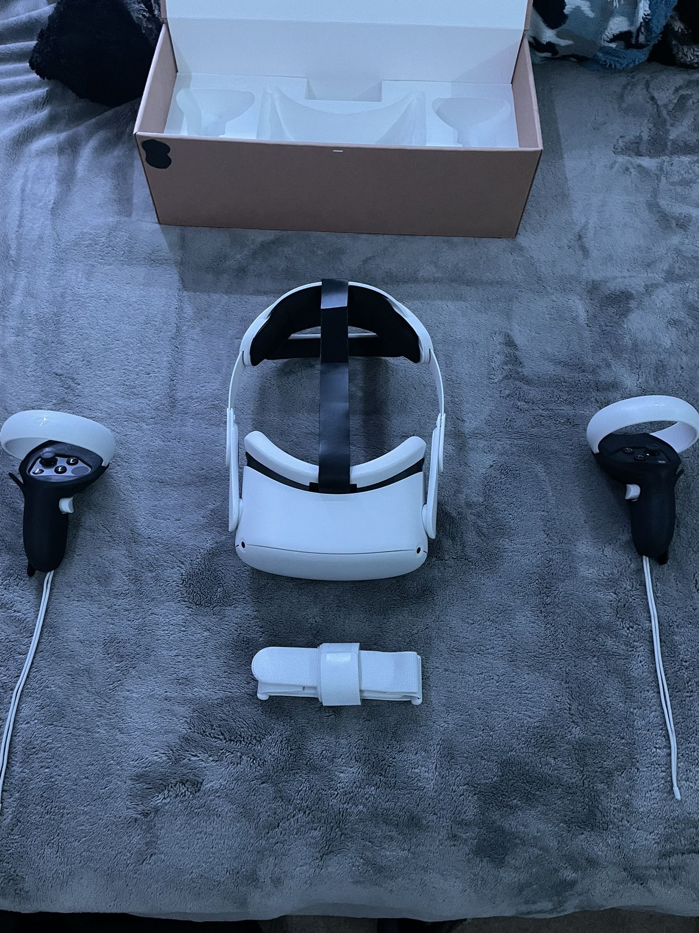 OCULUS QUEST 2 Vr Headset Great Condition 64 Gb for Sale in La Mirada ...