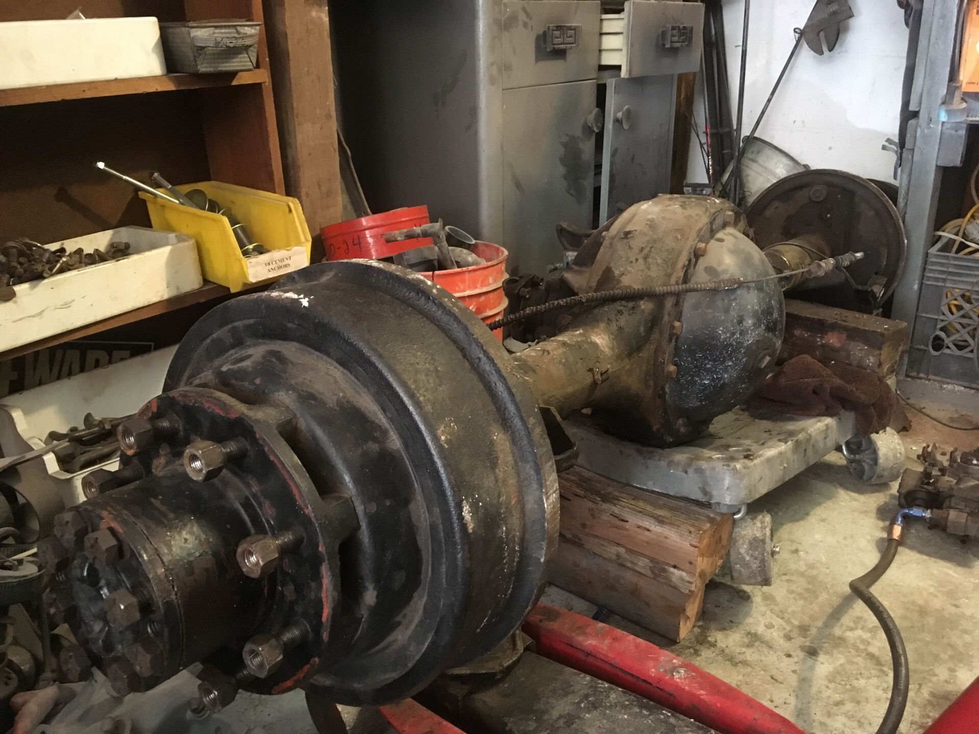 1940-1972 Eaton ho52 Rear End 3/4 Ton for Sale in Los Angeles, CA - OfferUp