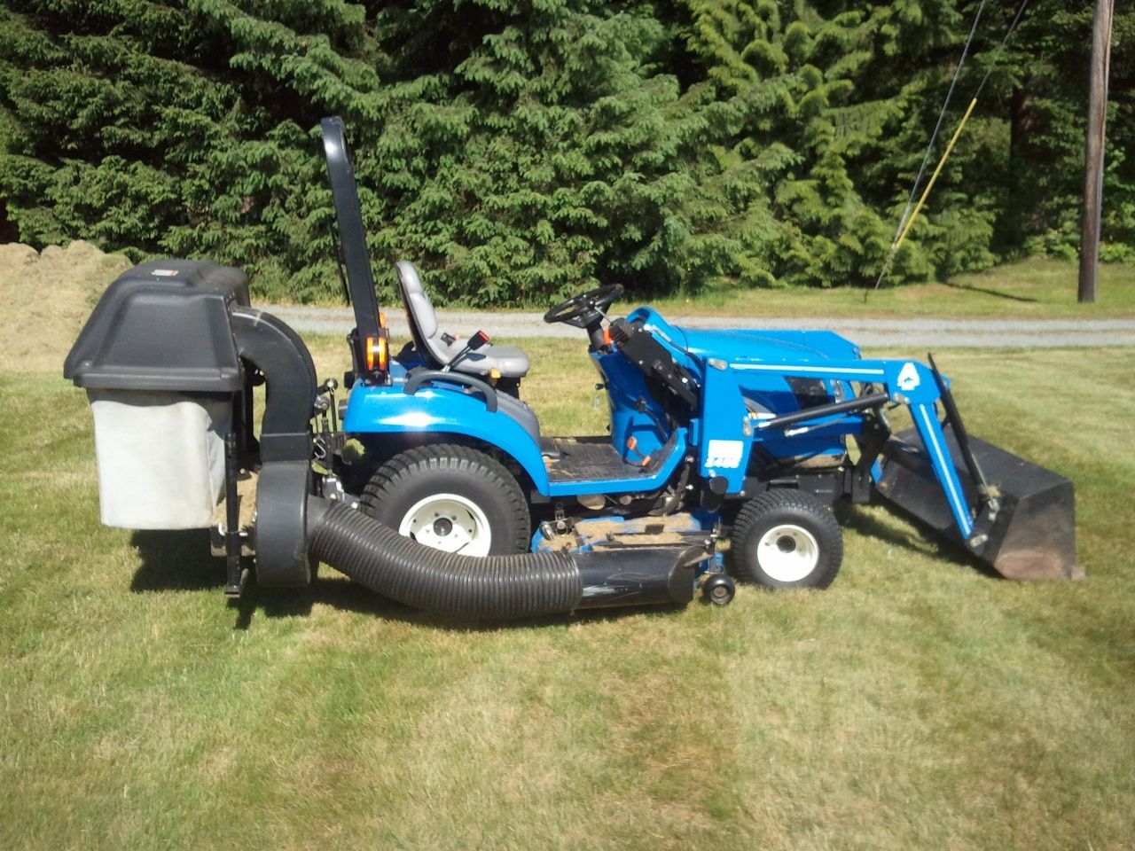 3pt PTO grass bagger for Sale in Lake Stevens, WA - OfferUp