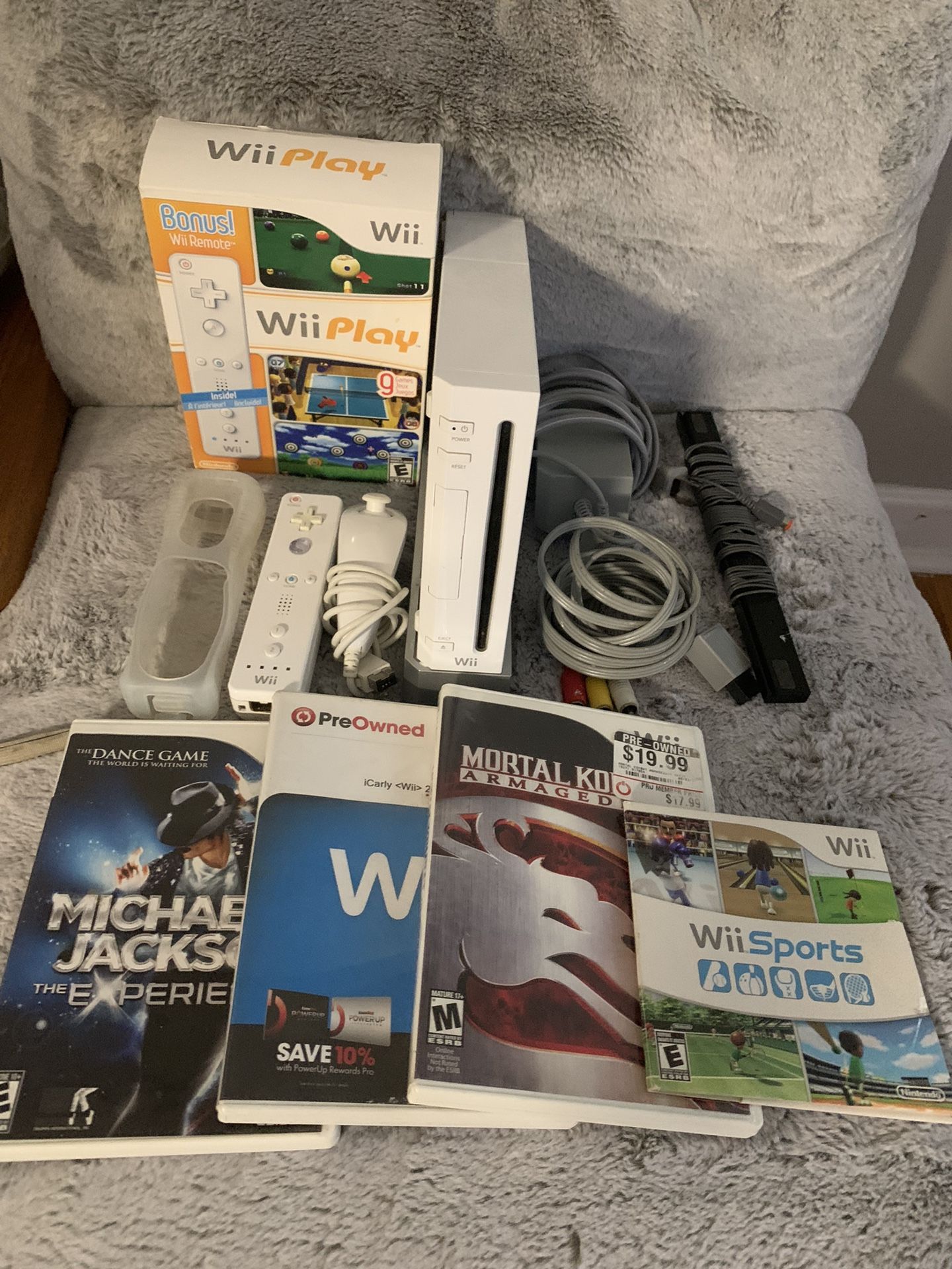 Nintendo Wii Bundle for Sale in Louisville, KY - OfferUp