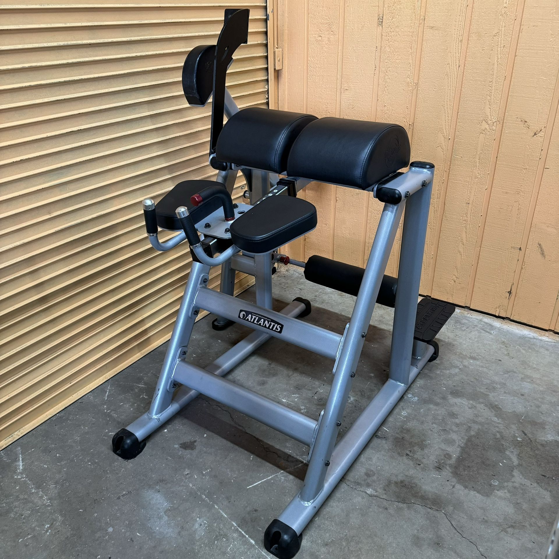 Atlantis D-215 Reverse Hyper Extension Back Machine- Olympic Plate ...