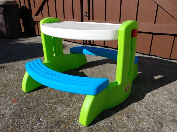 Little Tikes Adjustable Picnic Table