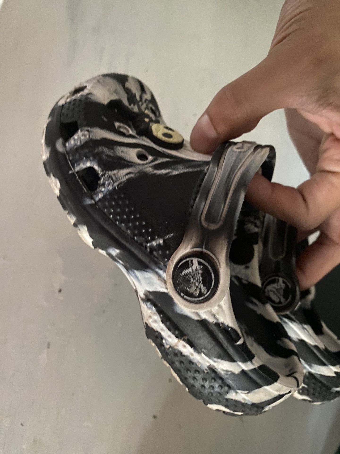 Boy Crocs Both Size 8 for Sale in Fresno, CA - OfferUp