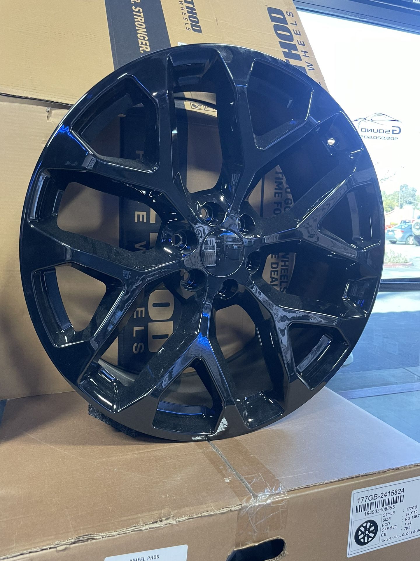 24 Inch Rims Chevy GMC Replica Gloss black for Sale in Upland, CA - OfferUp