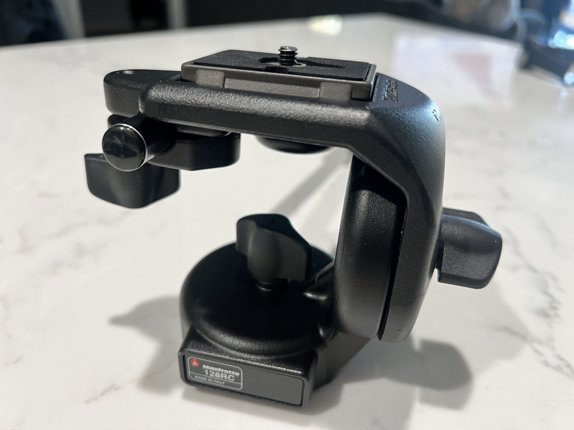 Manfrotto 128RC Micro Fluid Video Head for Sale in Spring Valley, CA ...