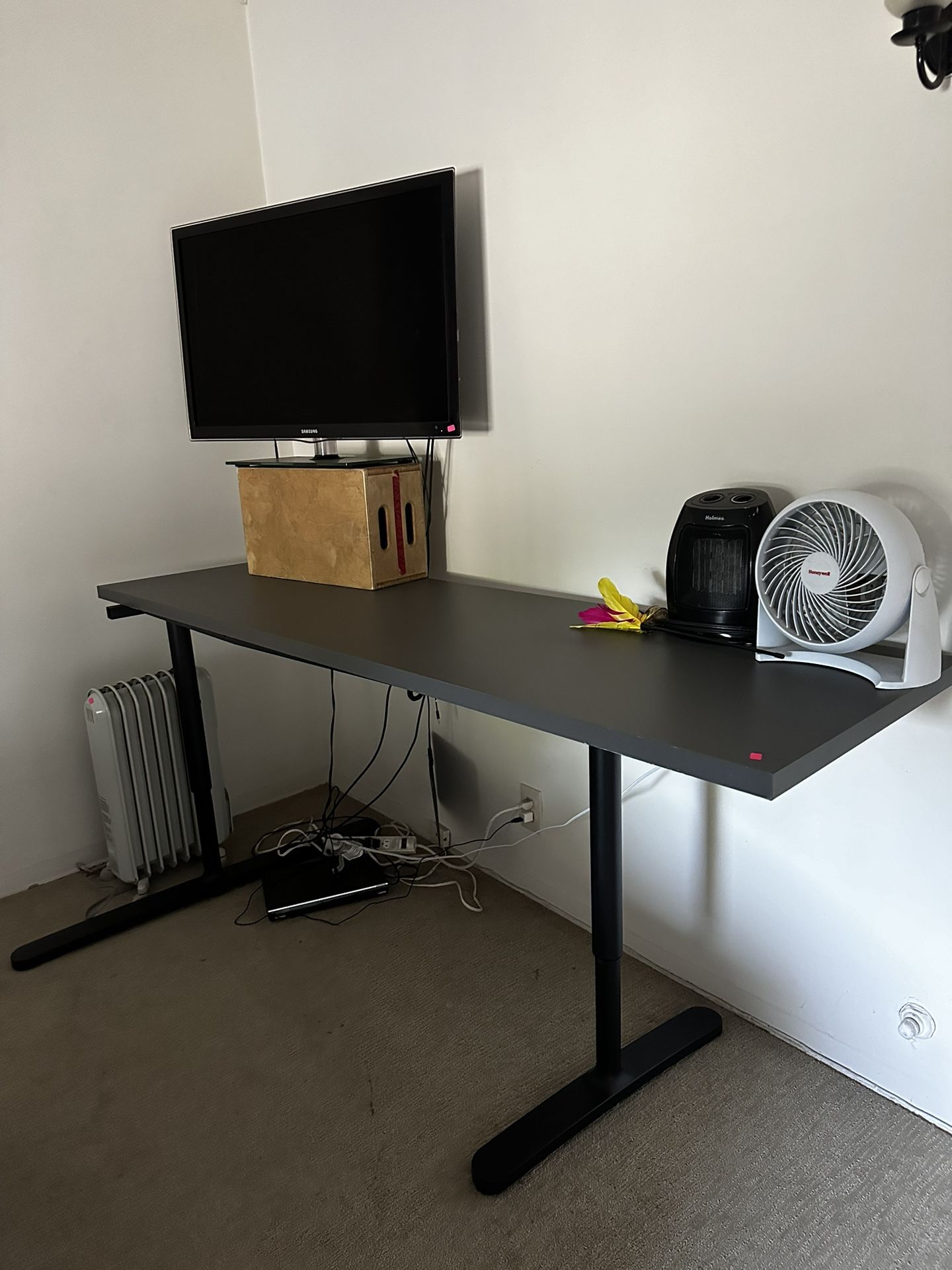 Computer Desk for Sale in Los Angeles, CA - OfferUp