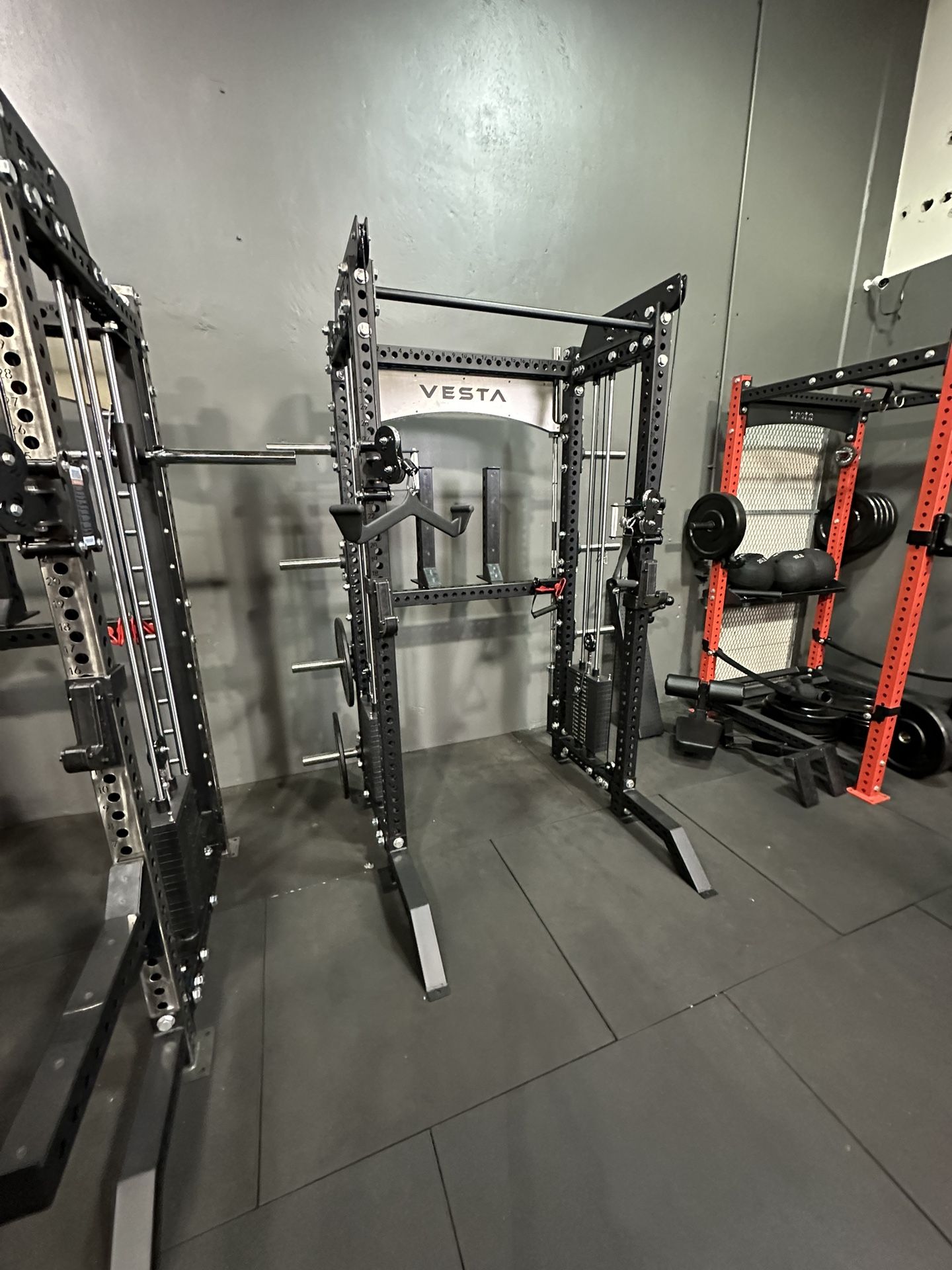 Vesta Fitness PRO SERIES Ultimate Half Rack Functional Trainer/Smith ...