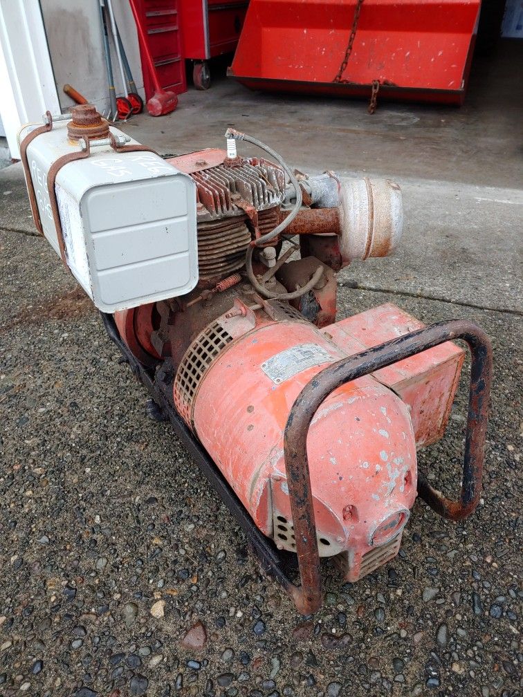Vintage Generator for Sale in Tumwater, WA - OfferUp