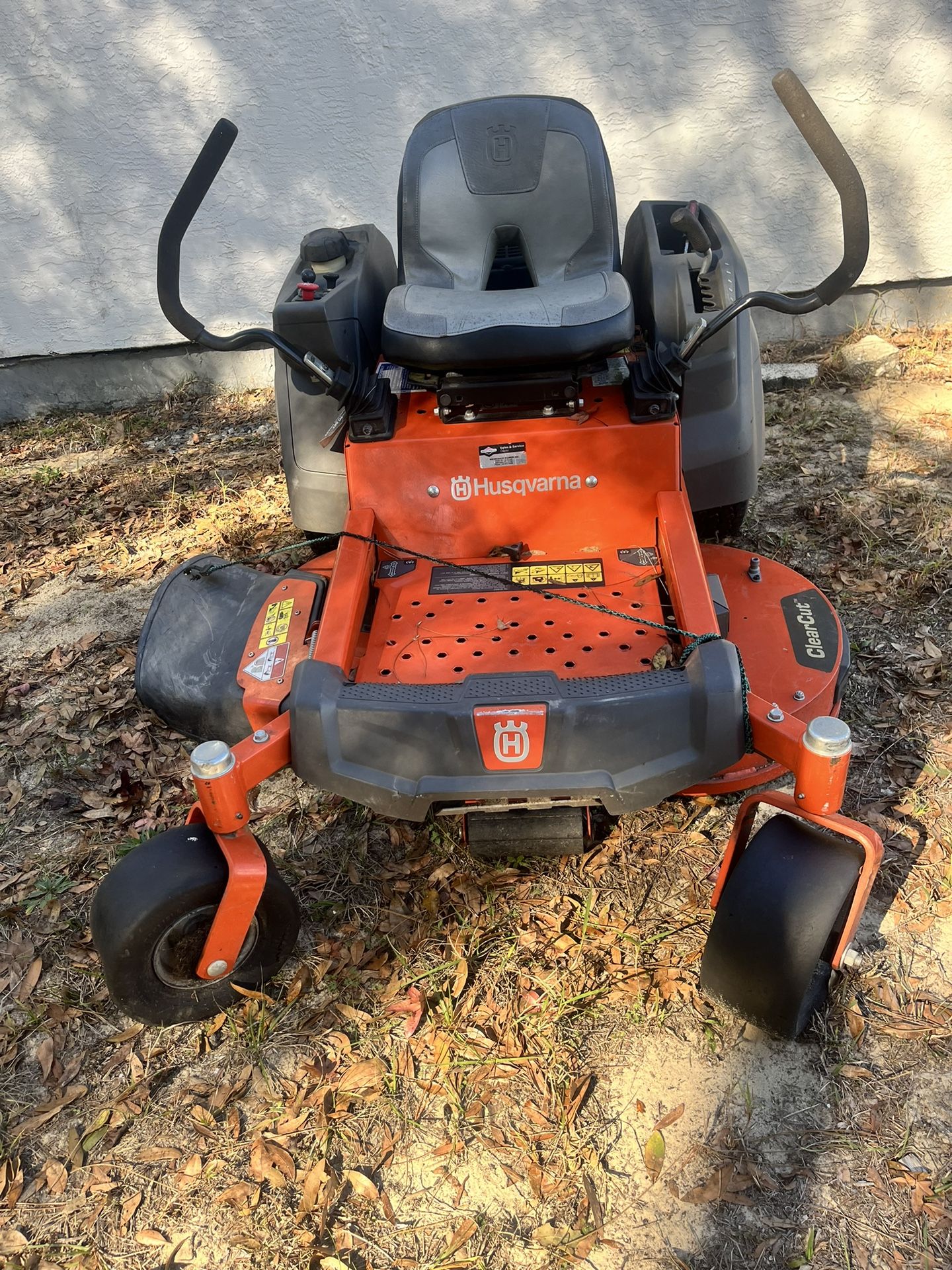 2021 Husqvarna Zero turn Mower for Sale in Ocala, FL - OfferUp