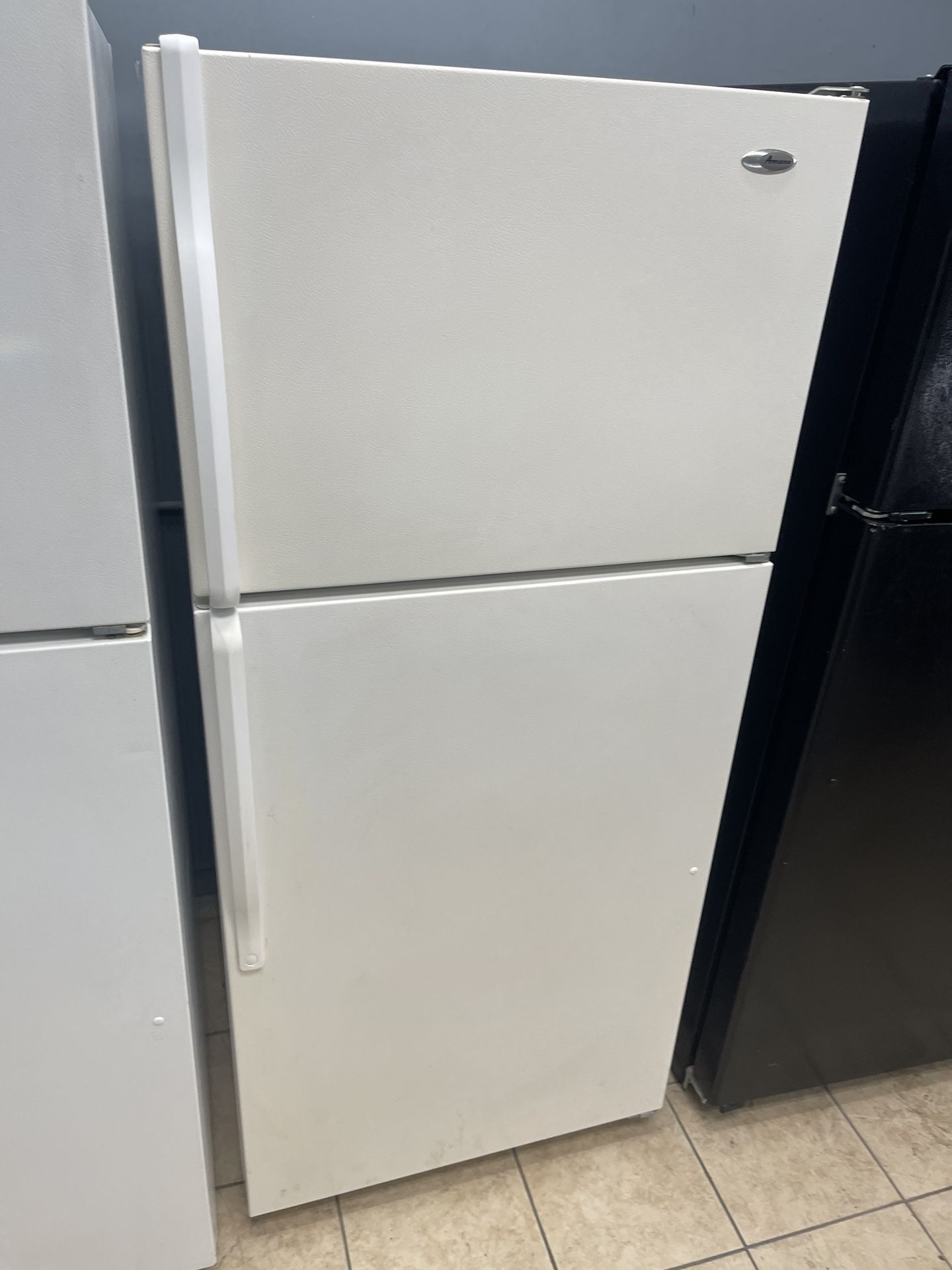 Amana Fridge for Sale in Chicago, IL - OfferUp