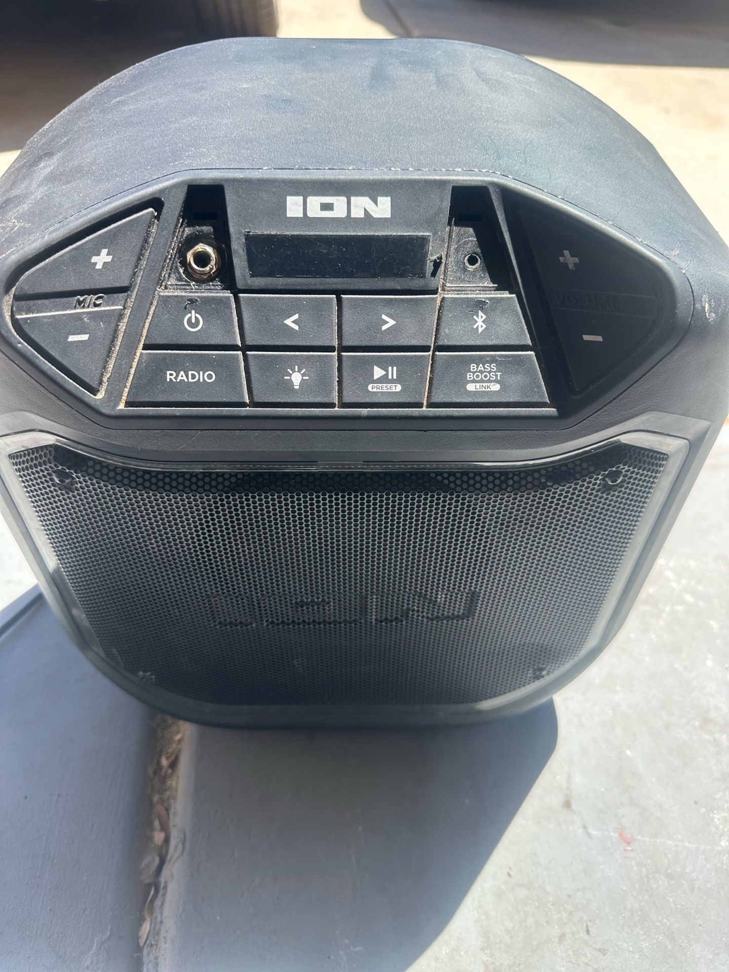 Bluetooth Speaker for Sale in Gilbert, AZ - OfferUp
