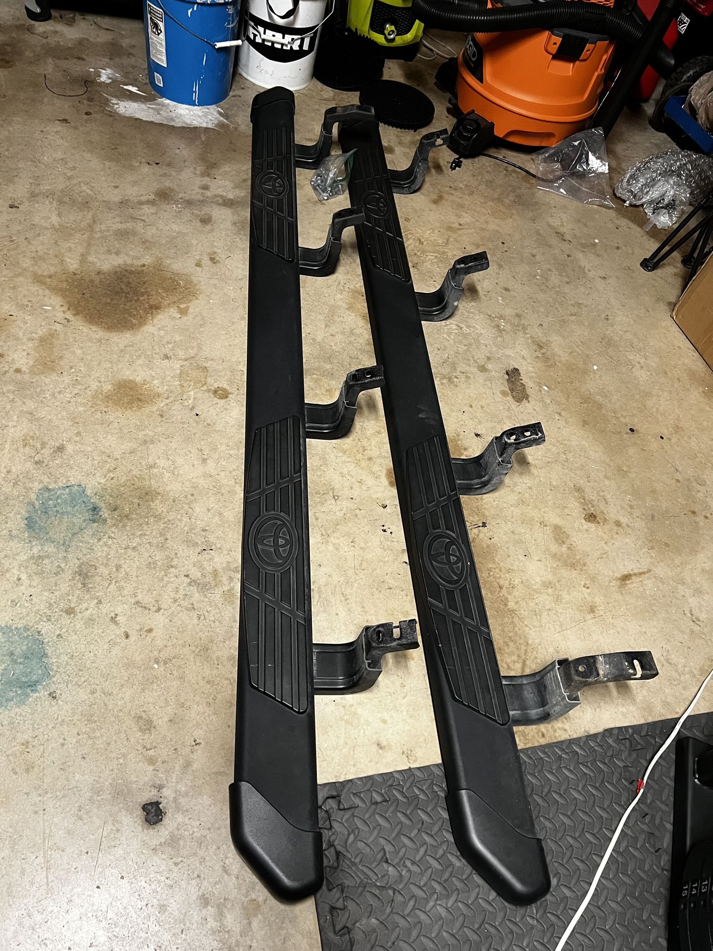2022-2023 Toyota Tundra OEM Running Boards for Sale in San Antonio, TX ...
