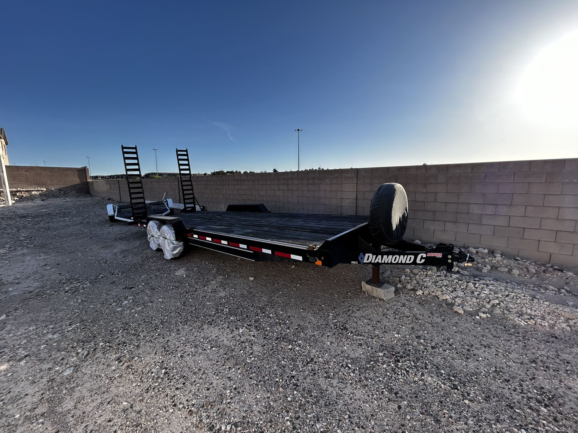 Diamond C Car Hauler Flatbed Trailer for Sale in Henderson, NV - OfferUp
