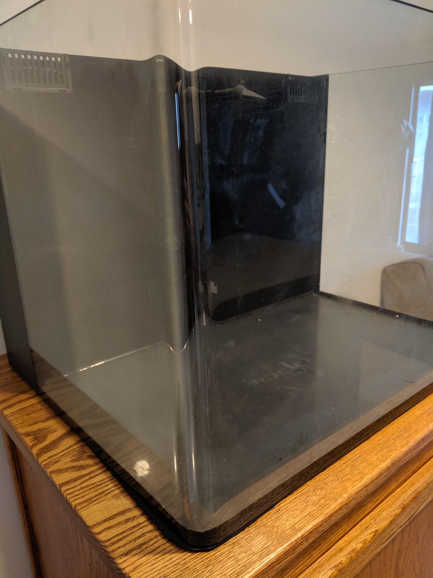 JBJ 45 Gallon rimless aquarium for Sale in West Los Angeles, CA - OfferUp