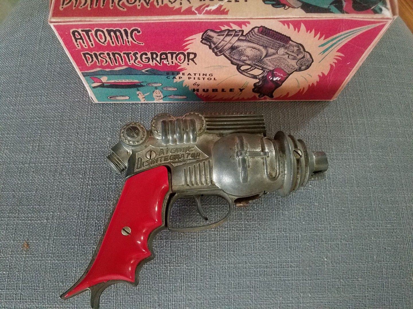 1950's Hubley Atomic Disintegrator Vintage Toy Cap Gun for Sale in DAYT ...