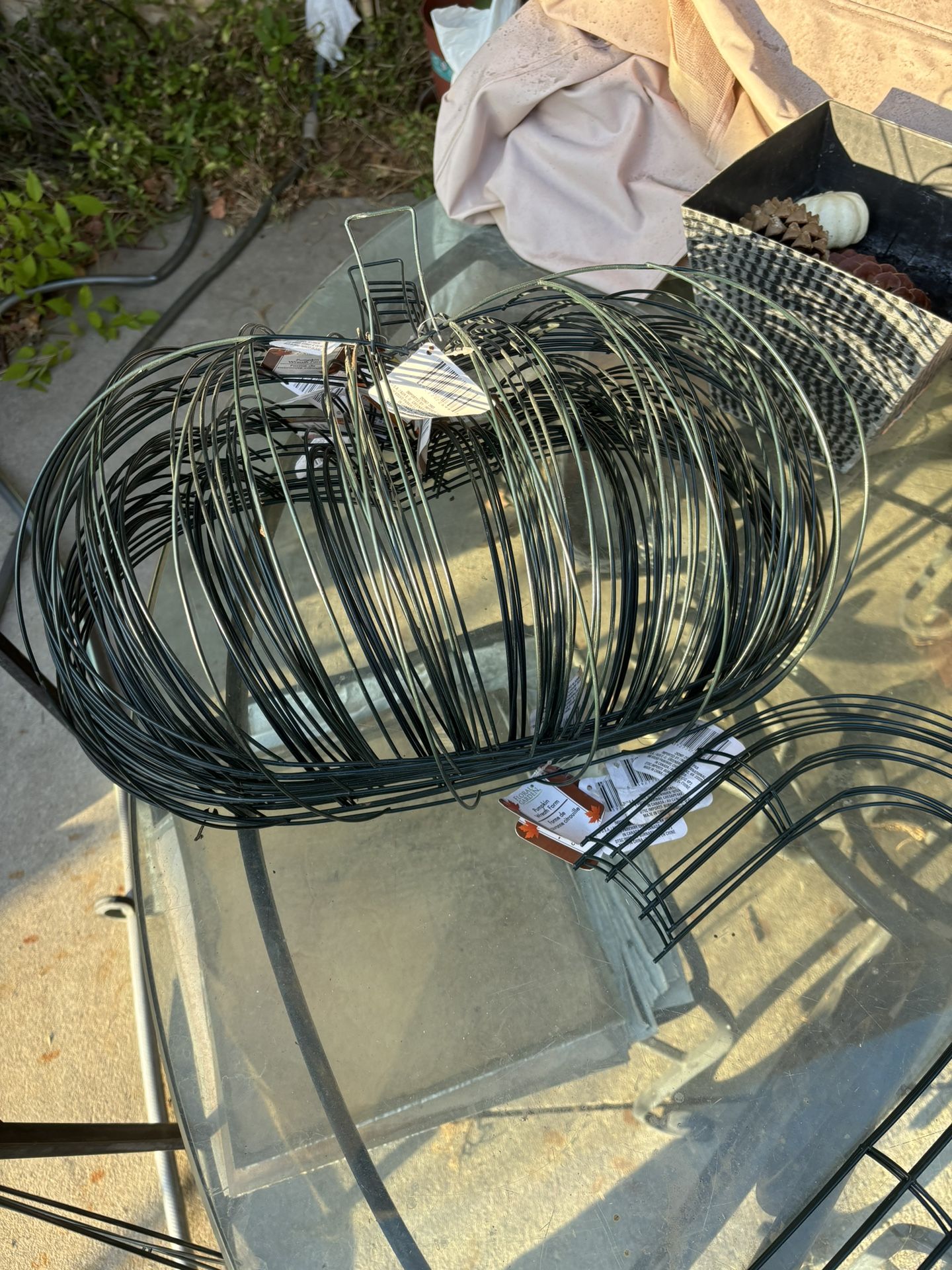 Wire Wreath Forms. for Sale in Hacienda Heights, CA - OfferUp