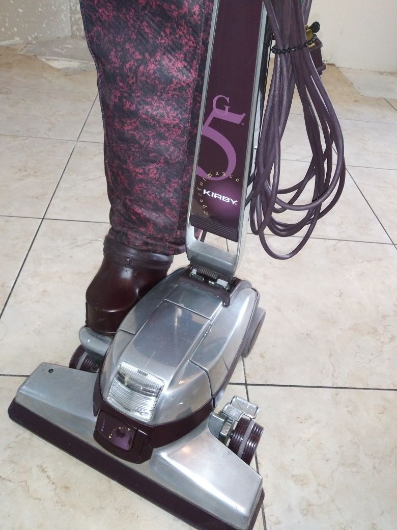 Kirby G5 vacuum like new for Sale in Port St. Lucie, FL - OfferUp