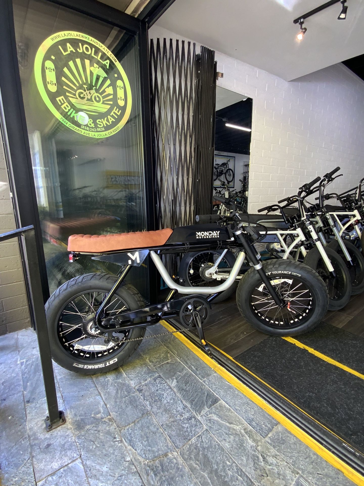 Monday Anza 1000w Electric Bike for Sale in San Diego, CA - OfferUp
