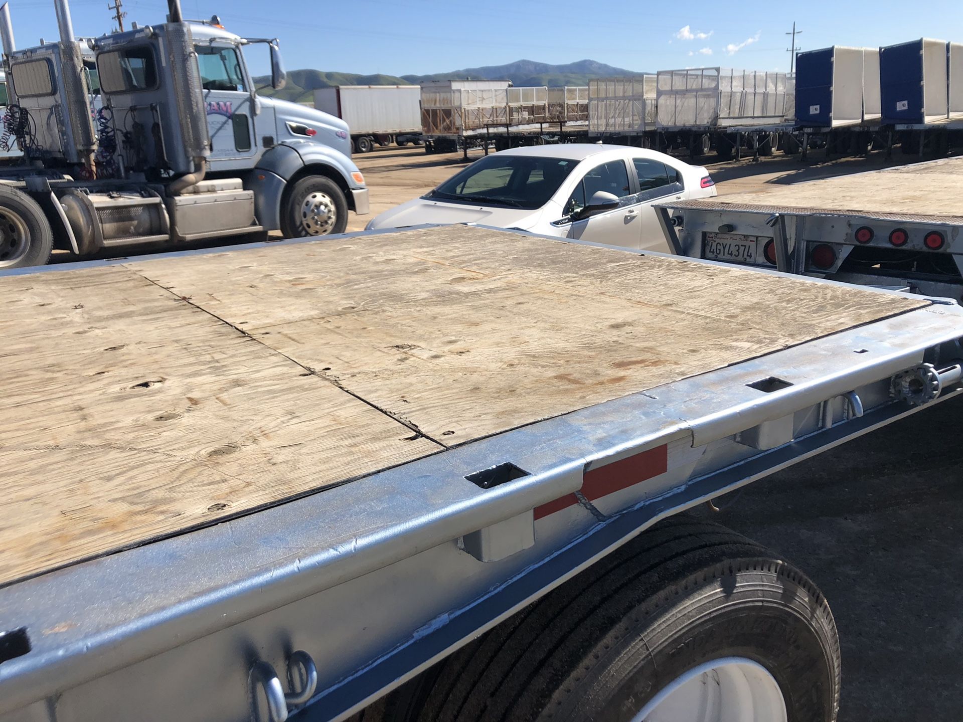 (2)sets 28’ flatbed trailer doubles for Sale in Hollister, CA - OfferUp