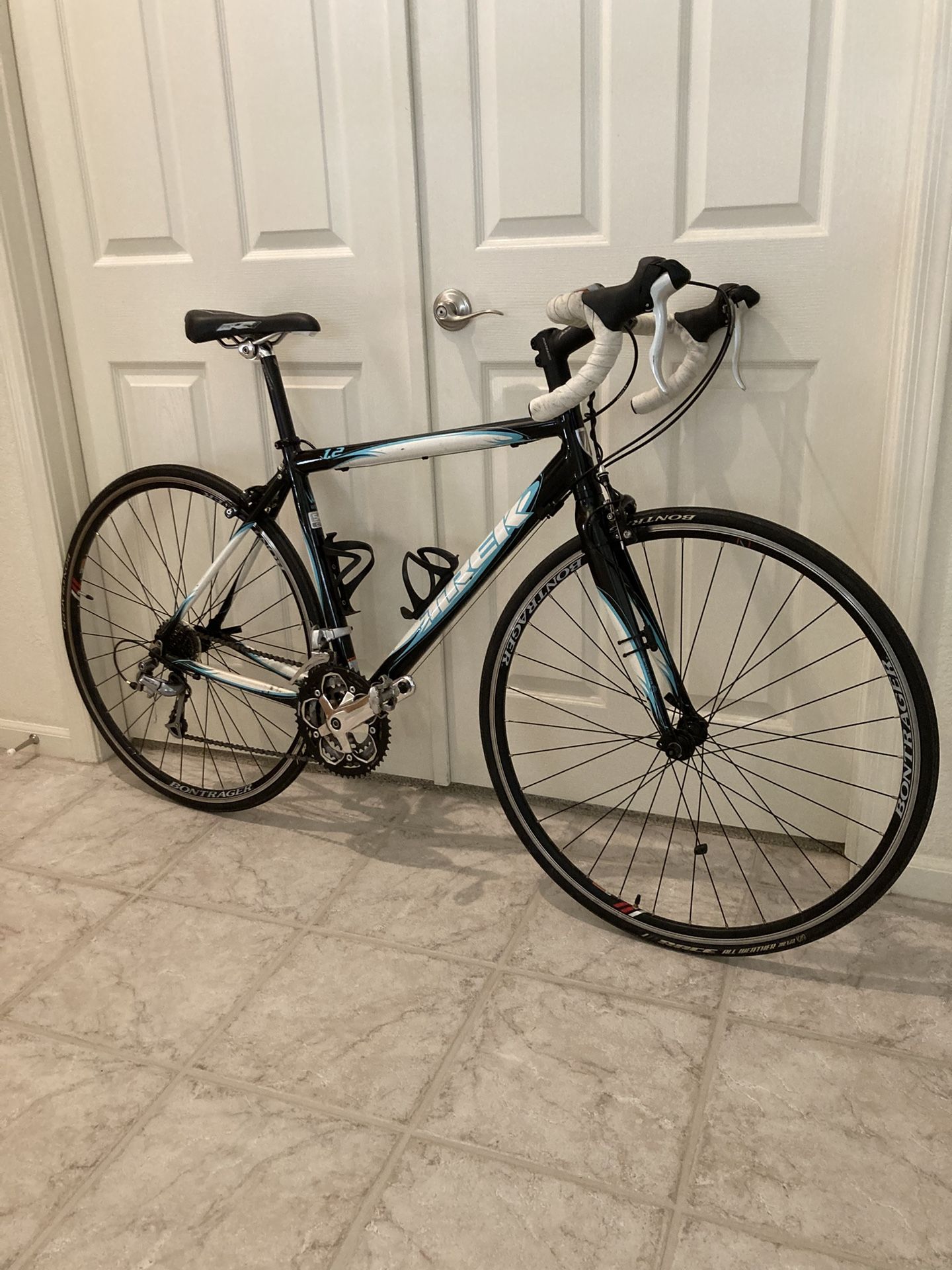 Trek Alpha 1.2 Road Bike 54cm Shimano Tiagra Sora for Sale in Gilbert, AZ - OfferUp