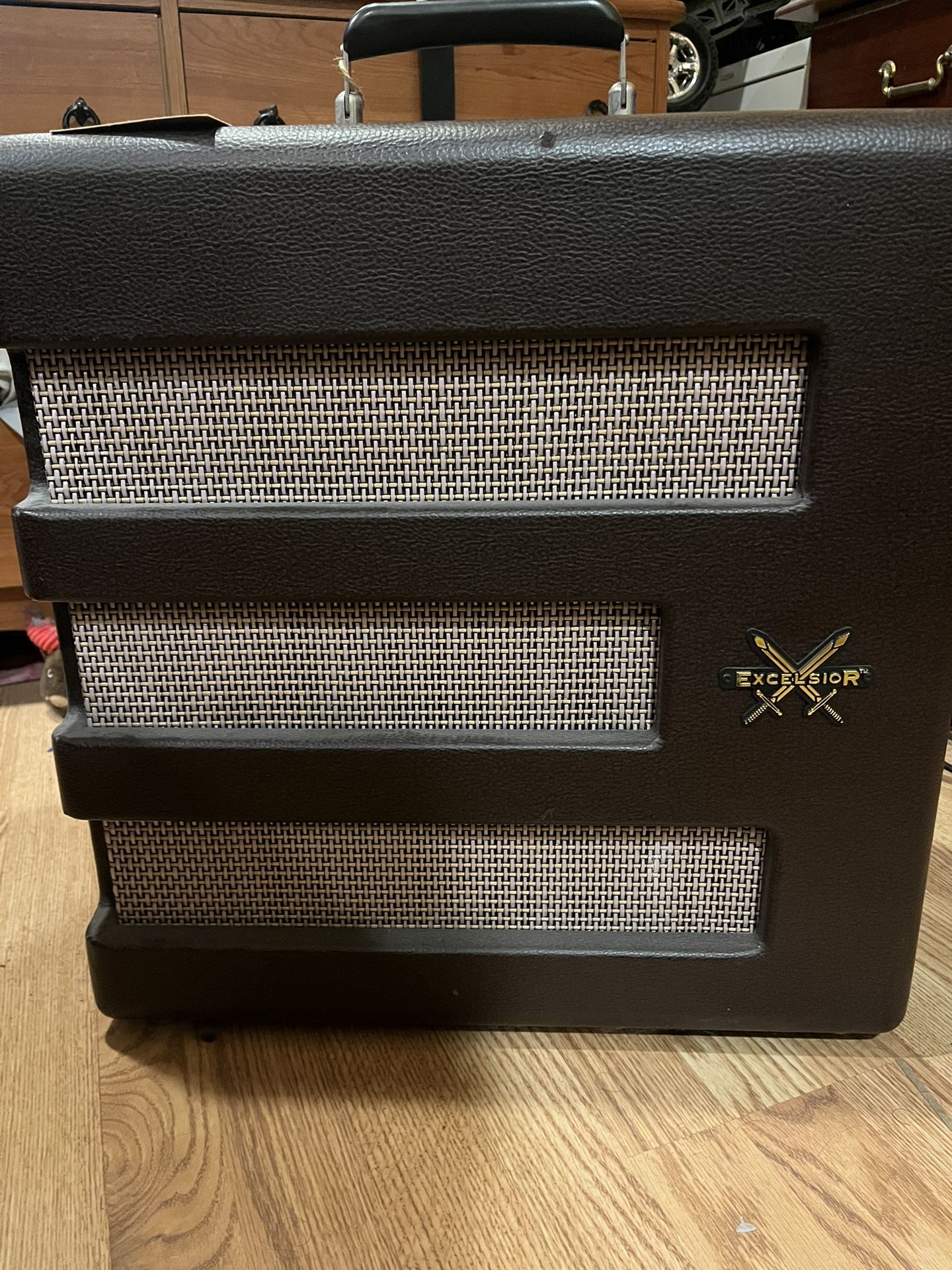 Fender Excelsior 15watt Amp for Sale in Garden Grove, CA - OfferUp