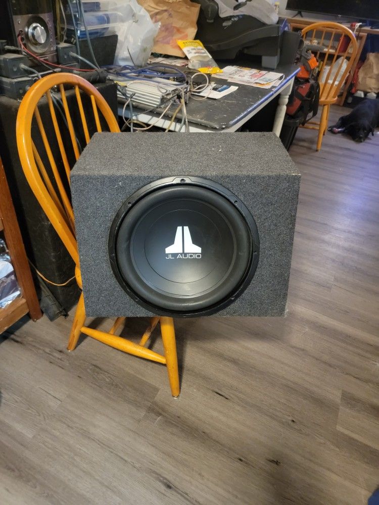 JL Audio 15w0 V2 Sealed Box! Sounds Amazing! $220 FIRM for Sale in Portland, OR - OfferUp