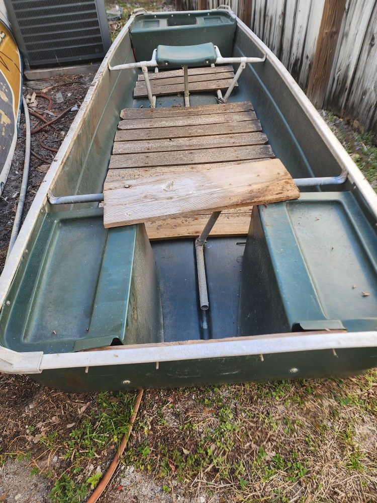 Coleman Crawdad John Boat for Sale in Fort Lauderdale, FL - OfferUp