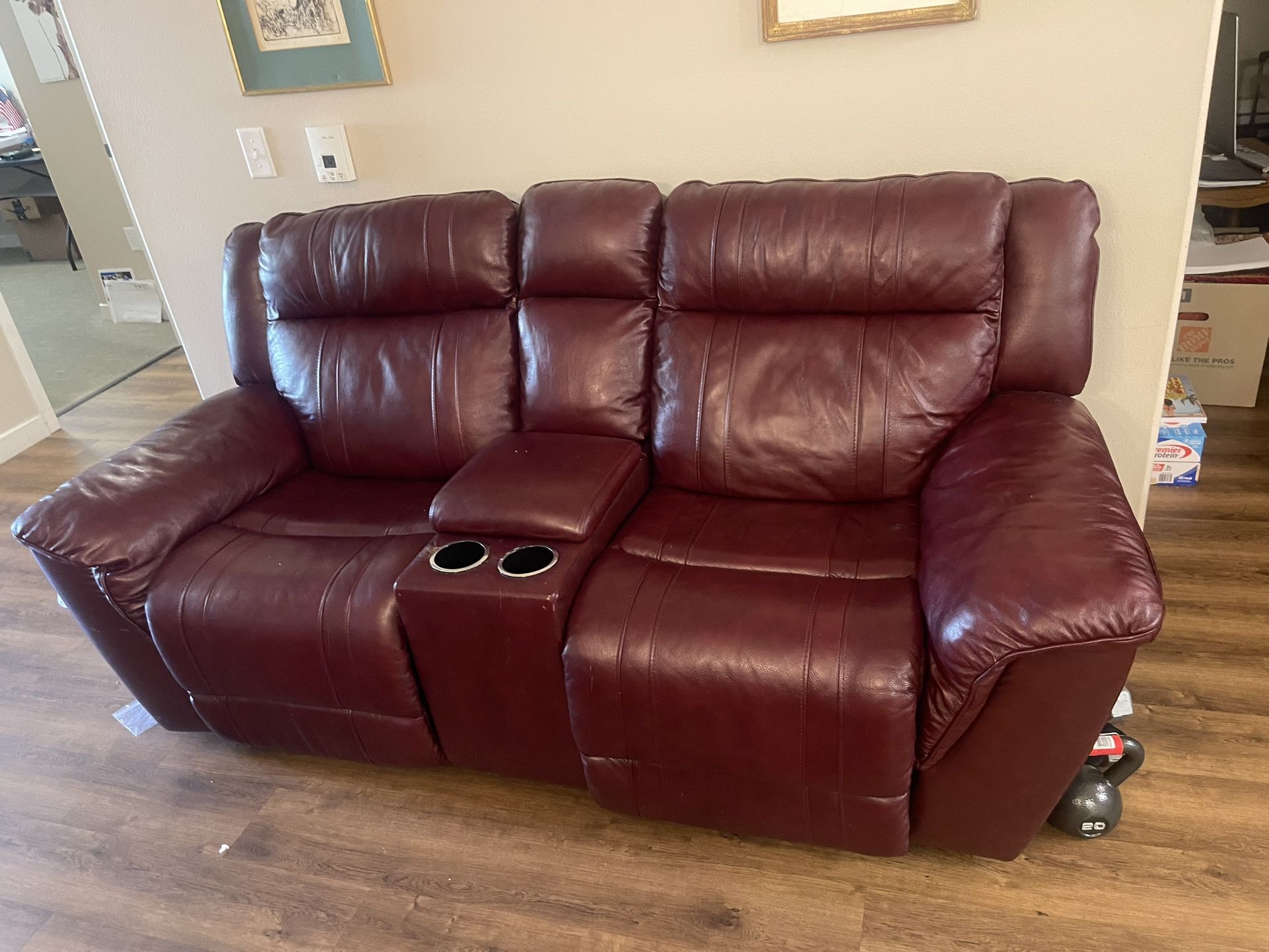 Maroon Power Recliner for Sale in Henderson, NV - OfferUp