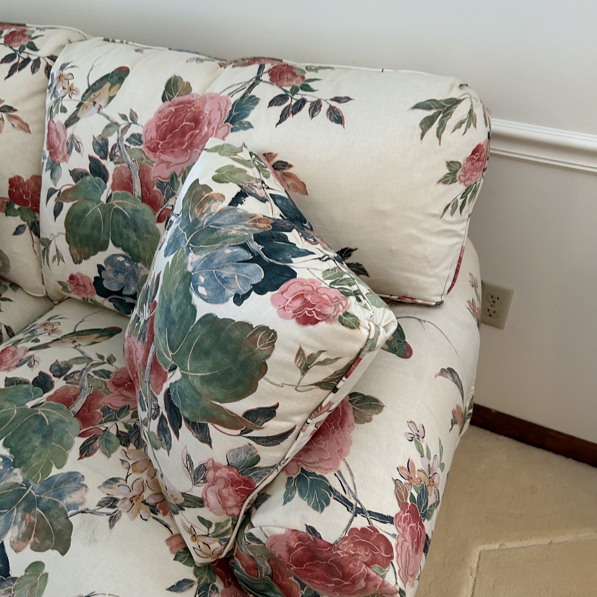 Vintage Southwood Couch Sofa Duck Down Mahogany Floral Birds Parakeet ...