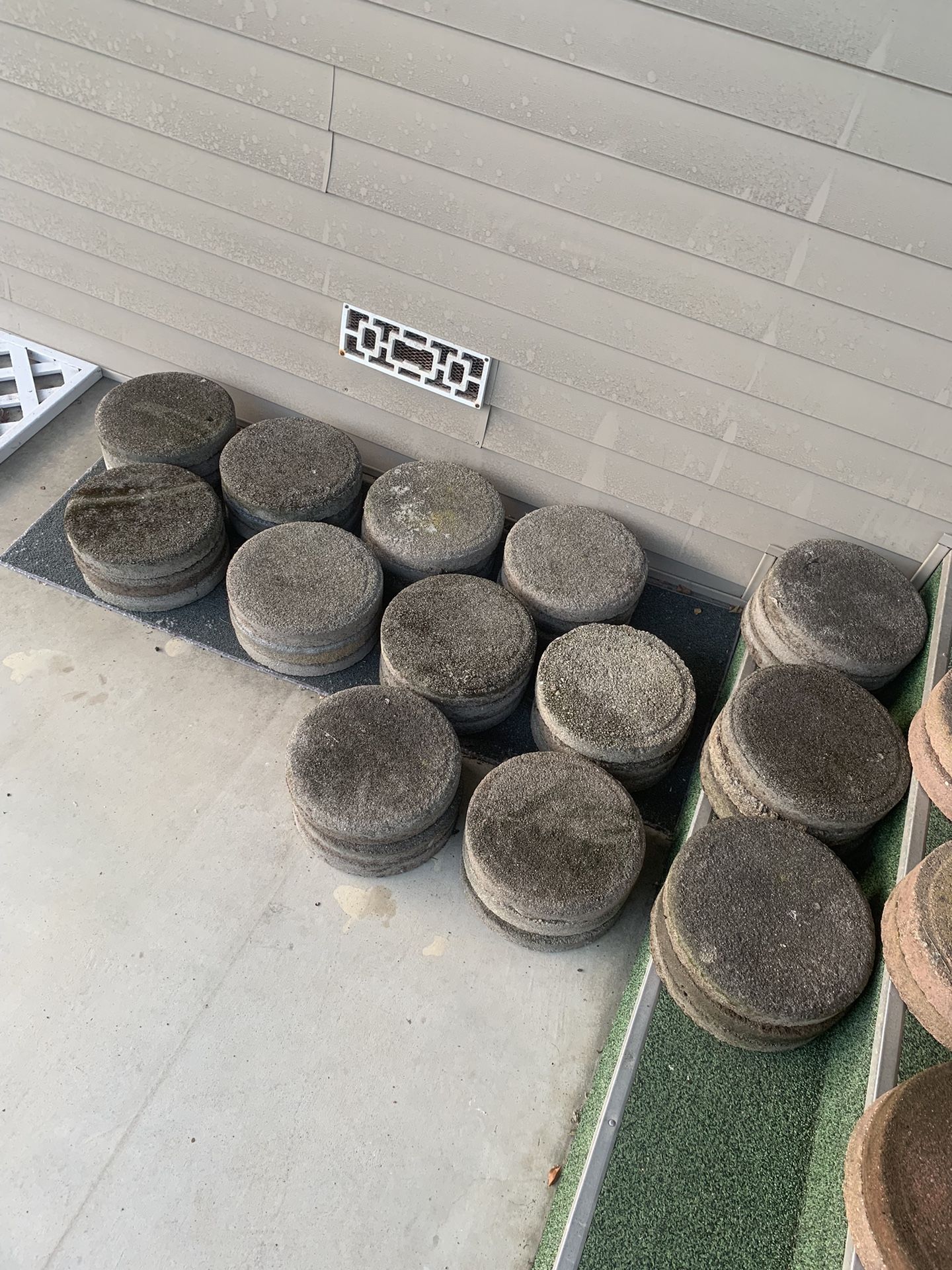 Round Concrete Pavers