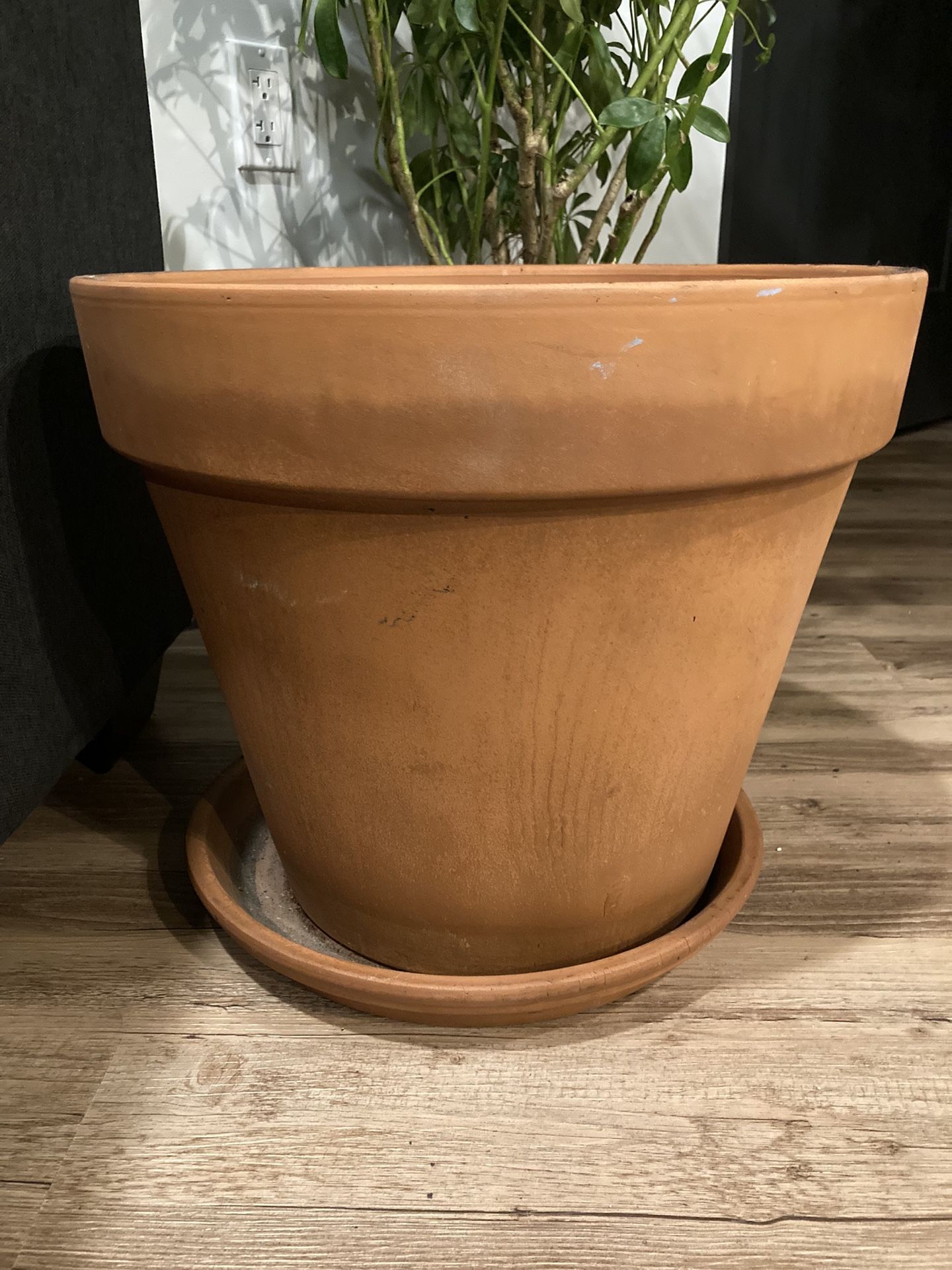 Extra Large Terracotta Pot With A Plate for Sale in White Plains, NY ...