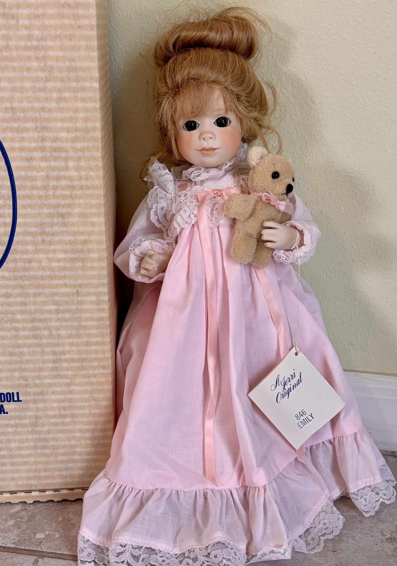 Antique Doll for Sale in Port St. Lucie, FL - OfferUp