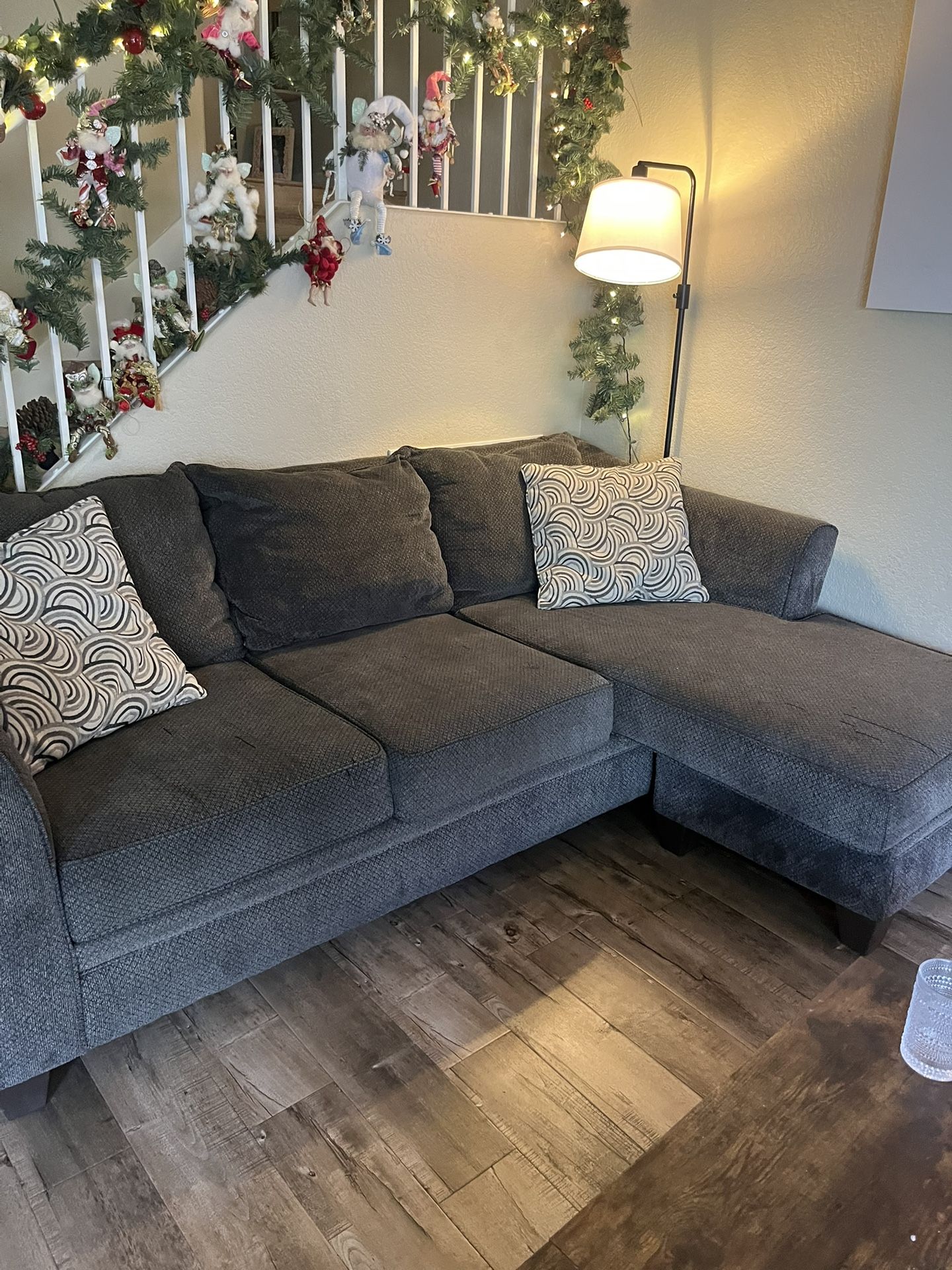 Grey Couch for Sale in San Marcos, CA - OfferUp
