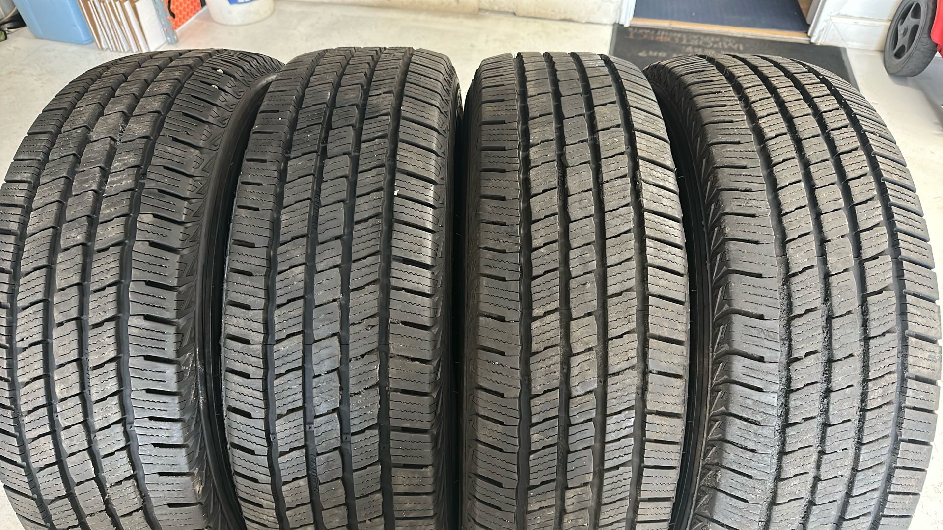 255/70/18 for Sale in Stanton, CA - OfferUp