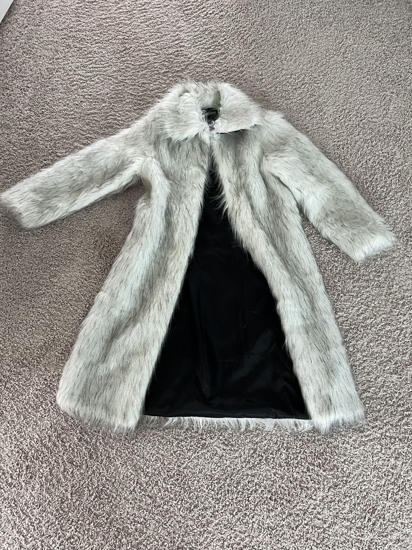 Ken Coat for Sale in Highland, CA - OfferUp