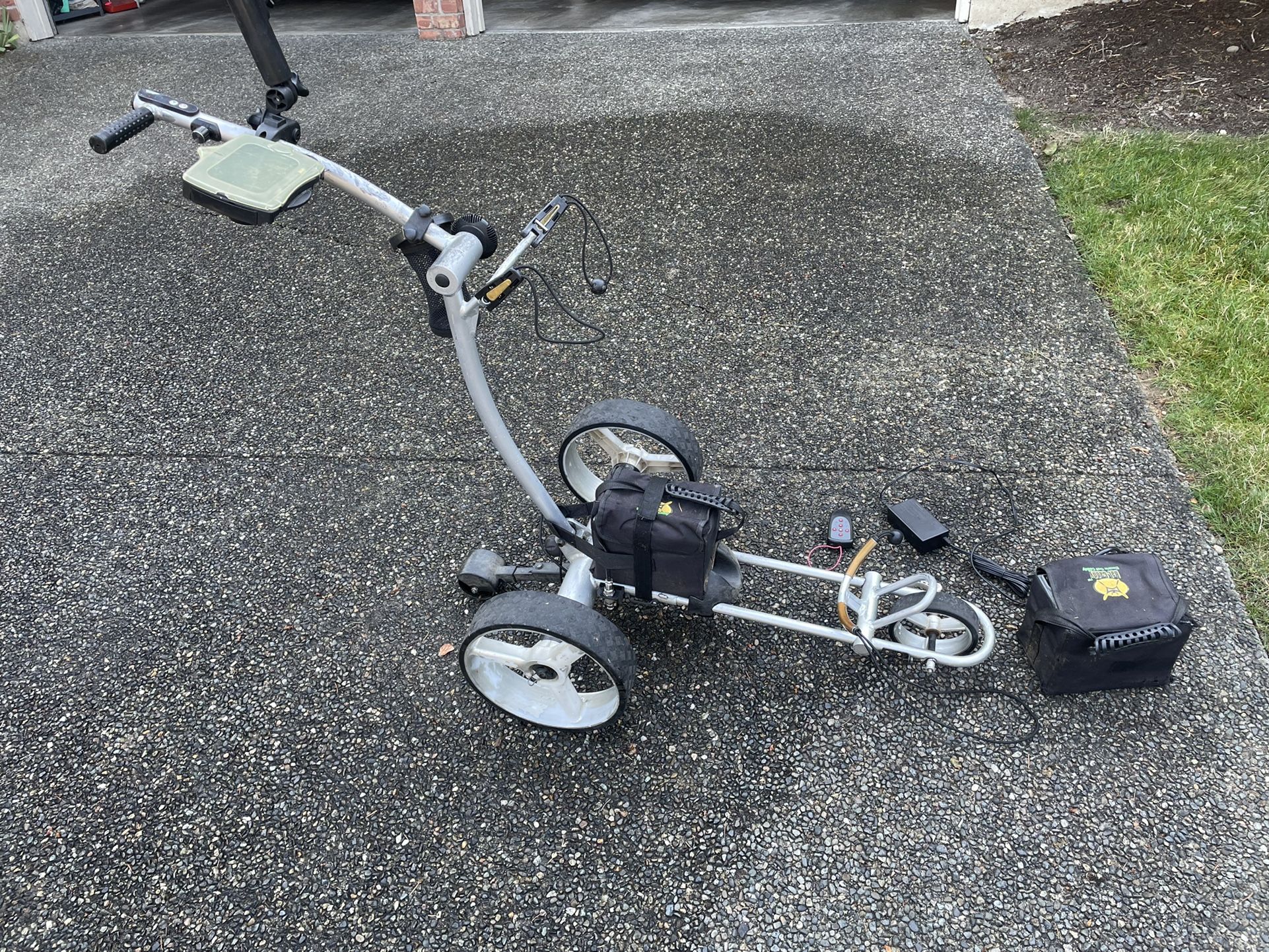 Bat-Caddy X4 With remote and extra battery for Sale in Redmond, WA ...
