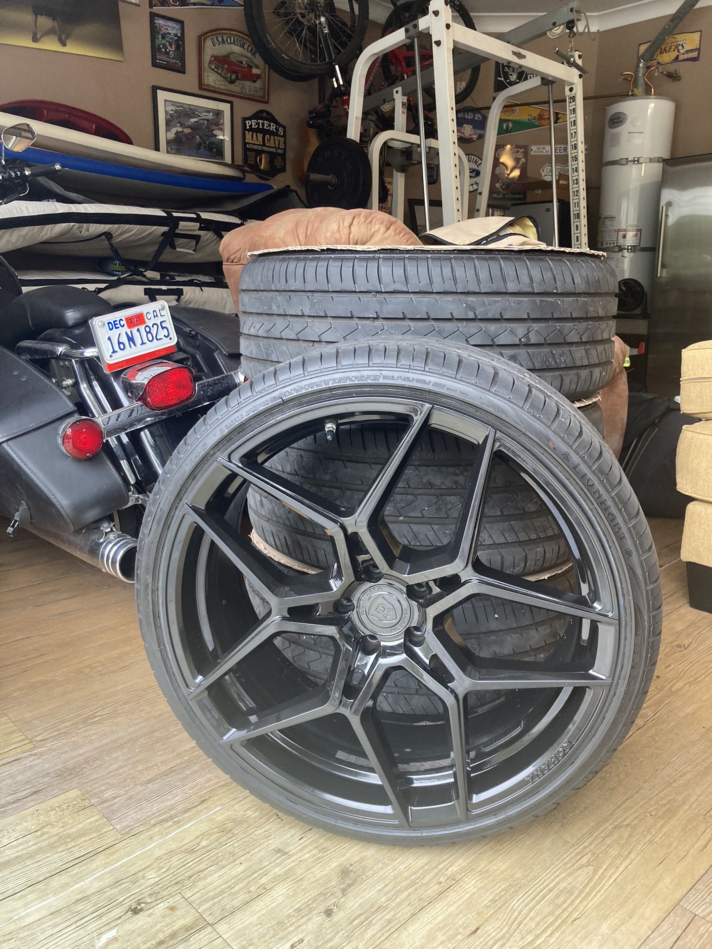 Custom Wheels And Tires for Sale in Simi Valley, CA - OfferUp